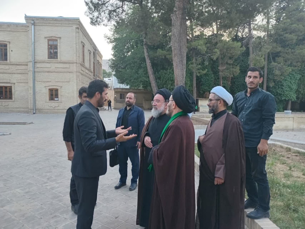 بازدید امام جمعه موقت تهران از قلعه فلک الافلاک خبرگزاری میراث آریا